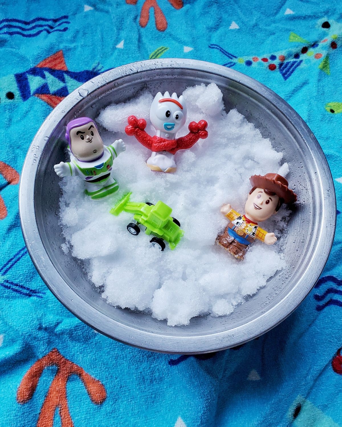 Snow Sensory Bin for Indoor Nature Play | Califf Life Creations